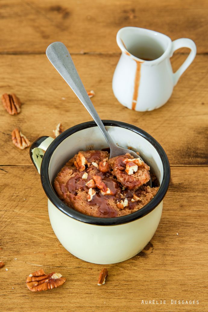 Veggie Burger à la betterave, pickles d’oignons rouge et avocat ...